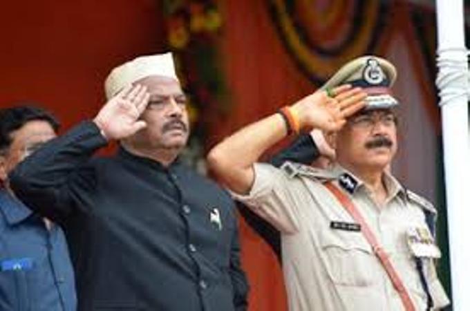 Former Jharkhand DGP DK Pandey filed a case of harassment by daughter ...